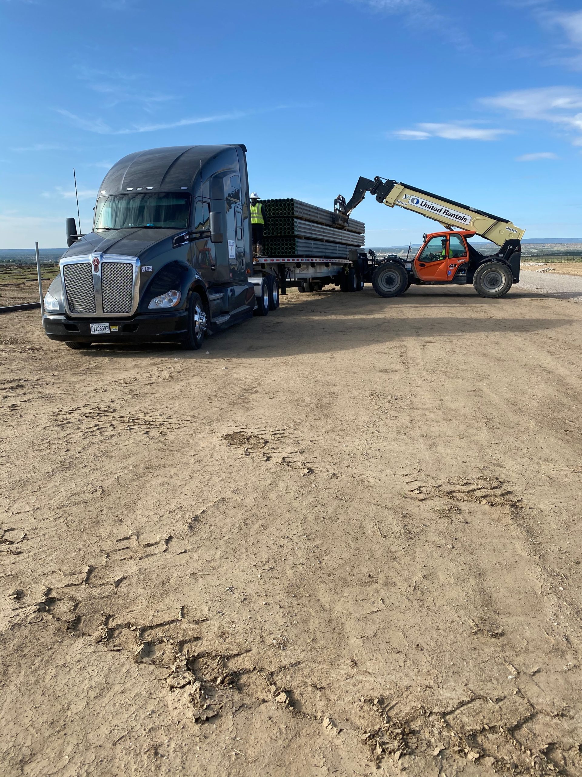 Loading truck – flatbed Truck with Flatbed trailer